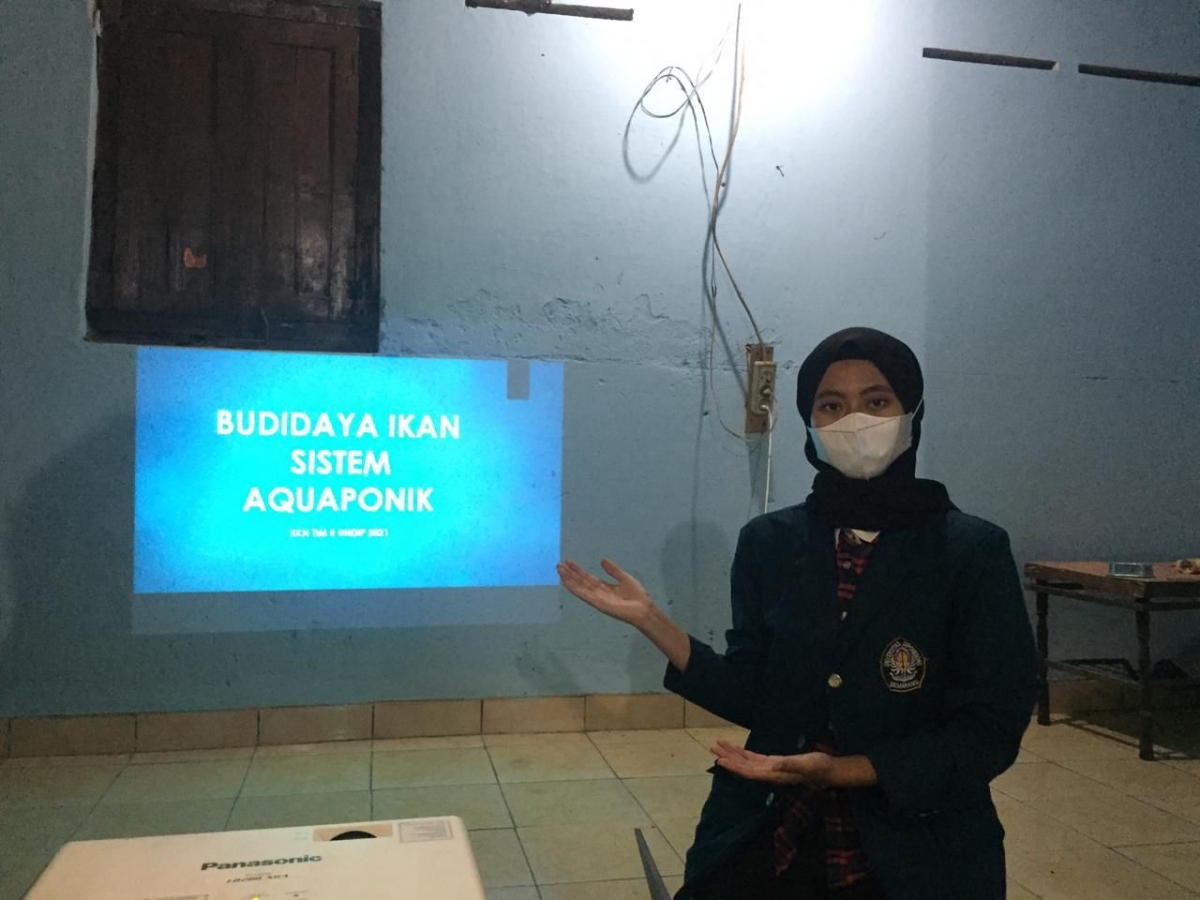Foto Artikel Mahasiswa Kkn Tim Ii Undip 2021 Memberikan Edukasi