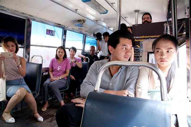 Seksual Di Tempat Umum