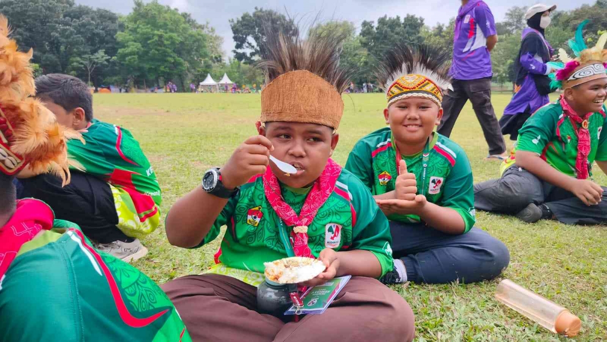 Foto Artikel : Mengenal dan Mencicipi Makanan Tradisional di Kemnas V ... Foto Artikel : Mengenal dan Mencicipi Makanan Tradisional di Kemnas V ...