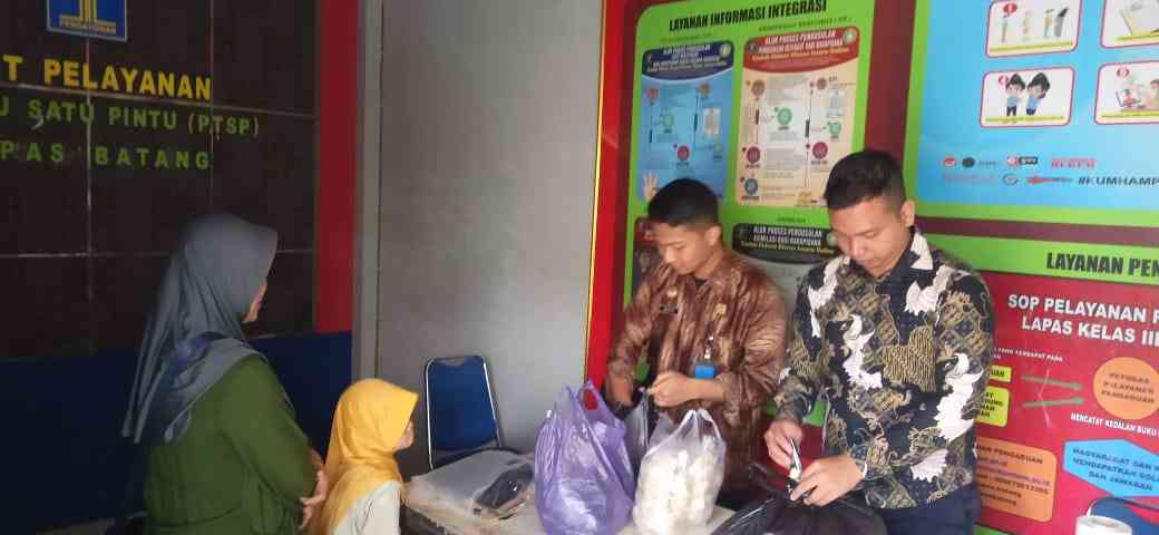 Foto Artikel : Pemeriksaan Teliti di Lapas Batang untuk Cegah Gangguan ... Foto Artikel : Pemeriksaan Teliti di Lapas Batang untuk Cegah Gangguan ...