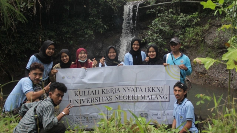 Mahasiswa KKN UM Membuat Video Profil Desa untuk Mengetahui Potensi ... Mahasiswa KKN UM Membuat Video Profil Desa untuk Mengetahui Potensi ...
