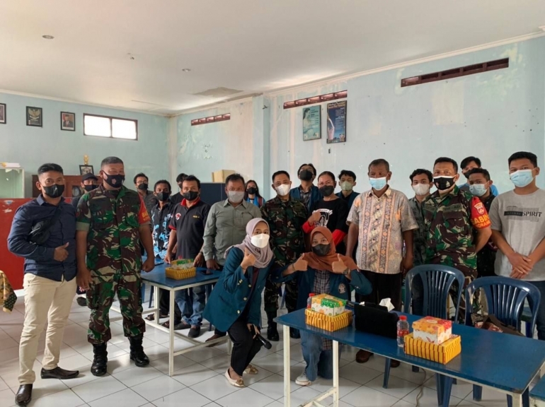 Mahasiswa Tim 1 Kkn Undip 2021 2022 Bersama Koramil Gunungpati