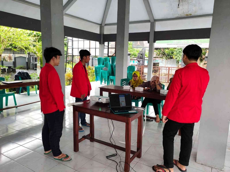 Pelatihan Digitalisasi Dalam Memajukan UMKM di Desa Papungan Kab ... Pelatihan Digitalisasi Dalam Memajukan UMKM di Desa Papungan Kab ...