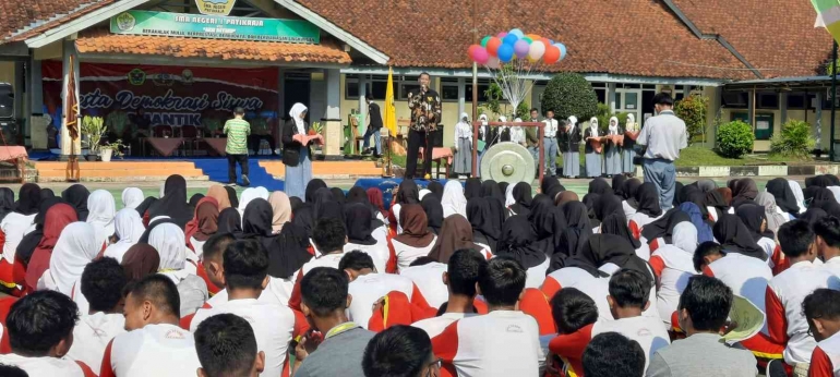 Pesta Demokrasi Siswa SMA Negeri 1 Patikraja Tahun Pelajaran 2022/2023 ... Pesta Demokrasi Siswa SMA Negeri 1 Patikraja Tahun Pelajaran 2022/2023 ...