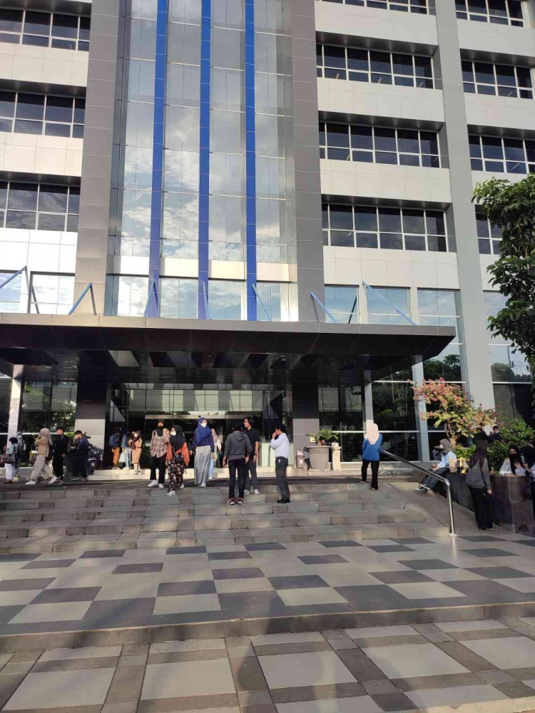 Fasilitas Penunjang bagi Penyandang Disabilitas di Lingkungan Gedung ... Fasilitas Penunjang bagi Penyandang Disabilitas di Lingkungan Gedung ...
