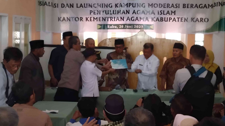 Danramil 03 Berastagi Dan Lurah Gundaling I Hadiri Launching Kampung