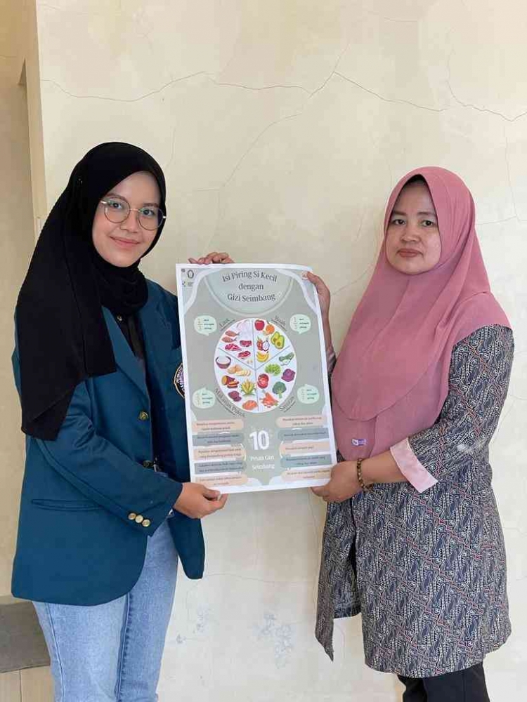 Mahasiswa Kkn Tim Ii Undip Sosialisasikan Gizi Seimbang Dalam Mencegah