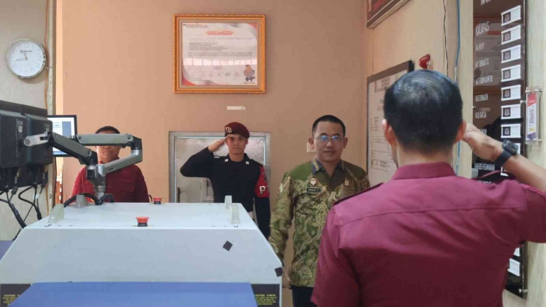 Lapas Narkotika dan Lapas Khusus Gunung Sindur Terima Kunjungan Brigjen ... Lapas Narkotika dan Lapas Khusus Gunung Sindur Terima Kunjungan Brigjen ...