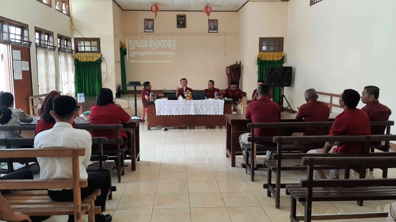 Lapas Lirung Terima Penguatan Tugas Tentang Pelayanan Publik Berbasis