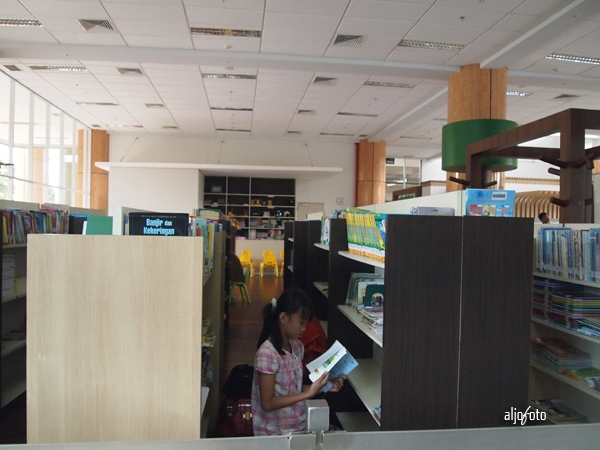 Megah dan Cantiknya Perpustakaan Soeman HS Pekanbaru Halaman all ... Megah dan Cantiknya Perpustakaan Soeman HS Pekanbaru Halaman all ...