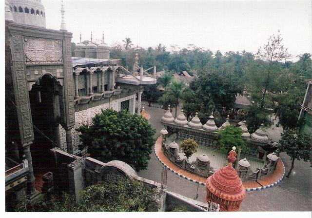 Masjid di Kota Malang Ini Paling Nyentrik se-Indonesia! - Kompasiana.com Masjid di Kota Malang Ini Paling Nyentrik se-Indonesia! - Kompasiana.com